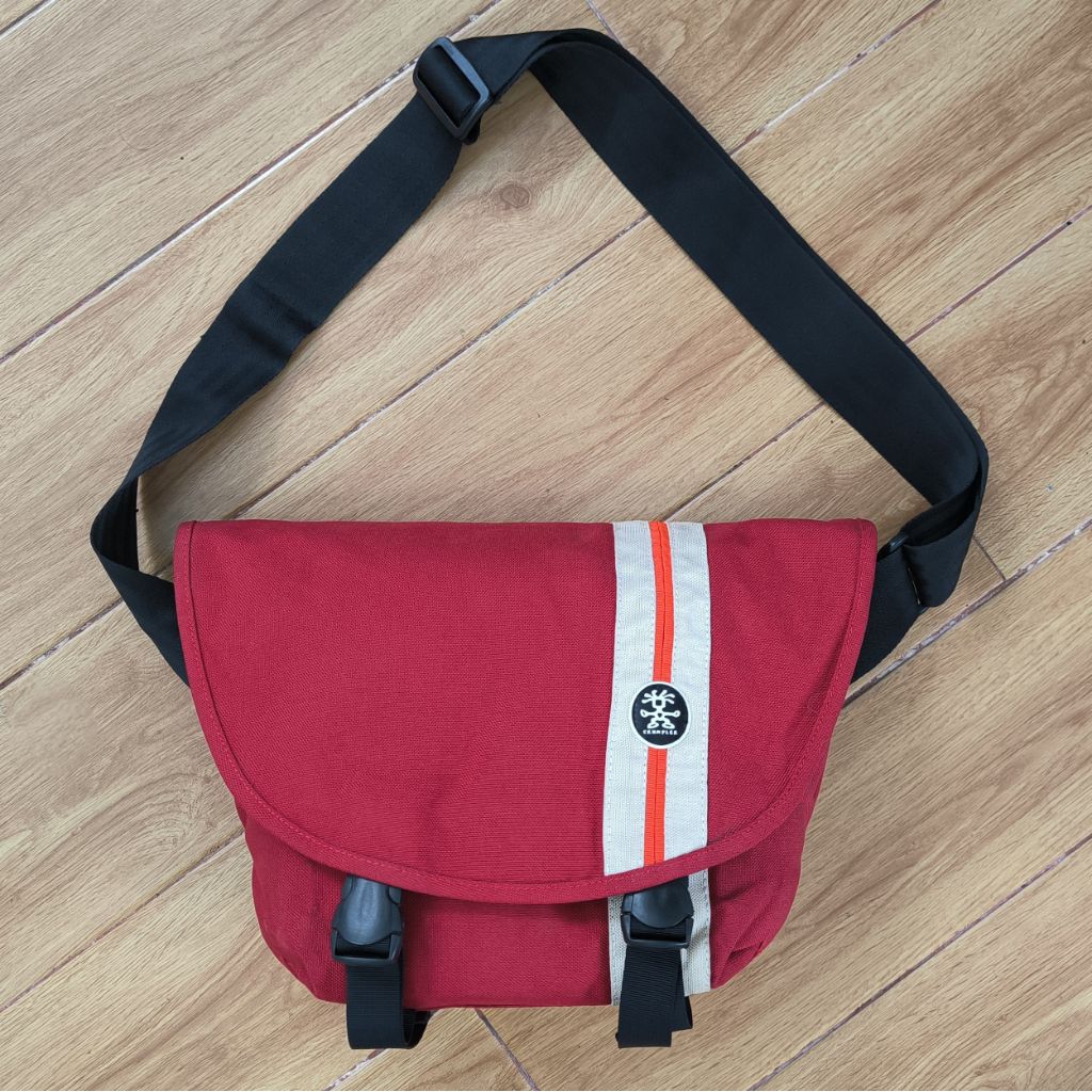 Crumpler Messenger Boy 4000 | Shopee Philippines