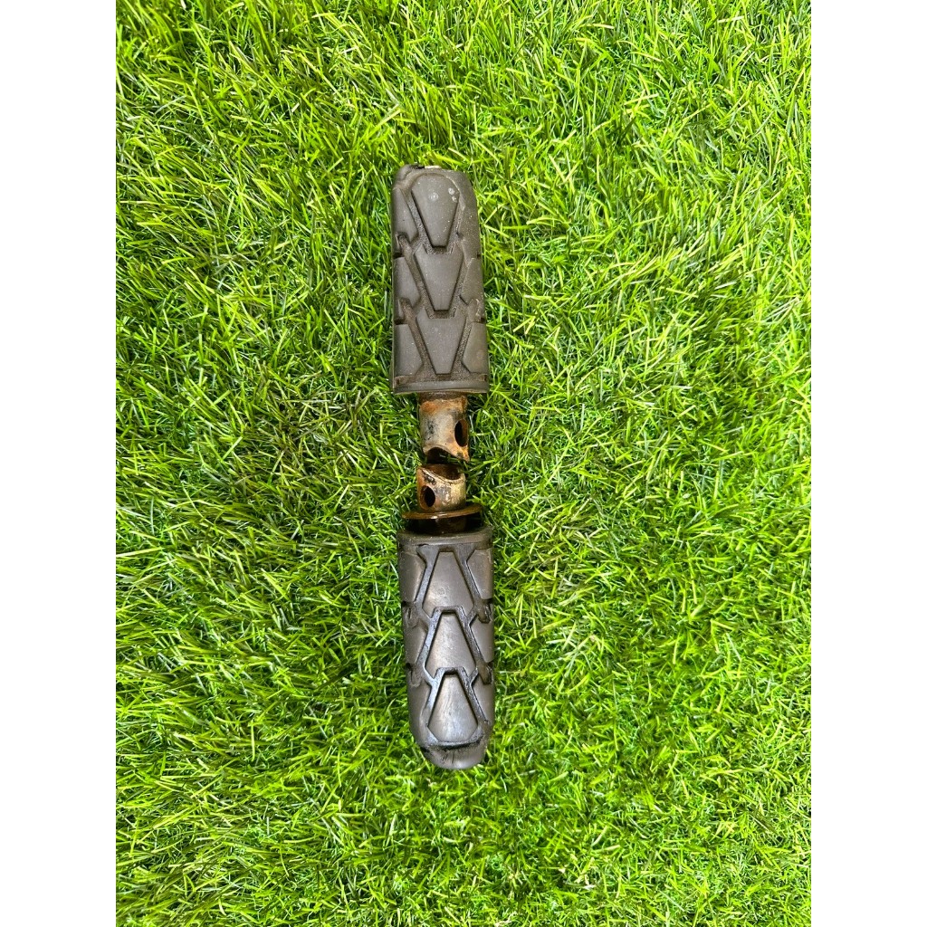 Honda Megapro & Verza Motorcycle Step Rubber – Original Complete Right ...