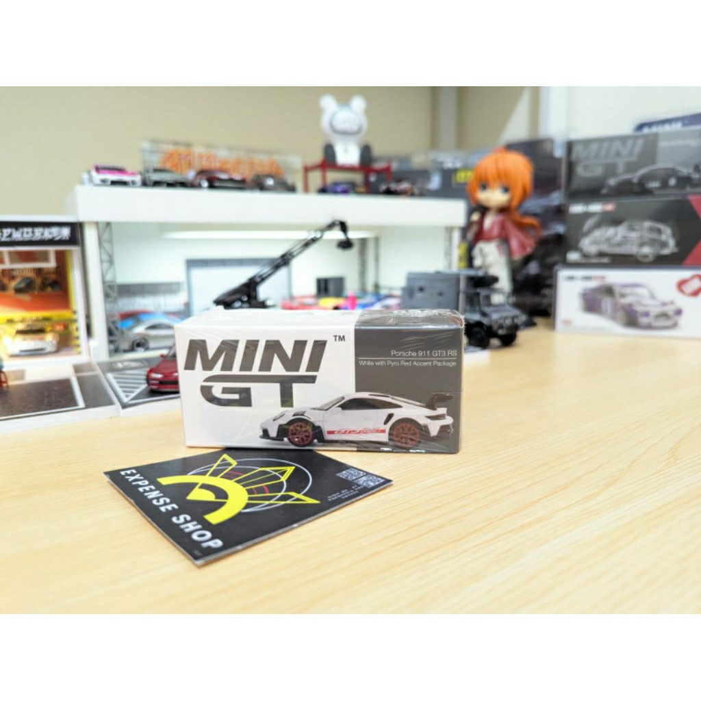 Mini GT 630 Porsche 911 (992) GT3 RS White with Pyro red accents ...
