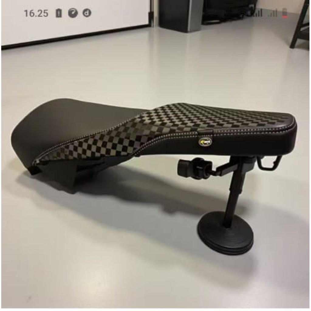 Plain X carbon chess motorcycle seat leather, thick material for beat ...