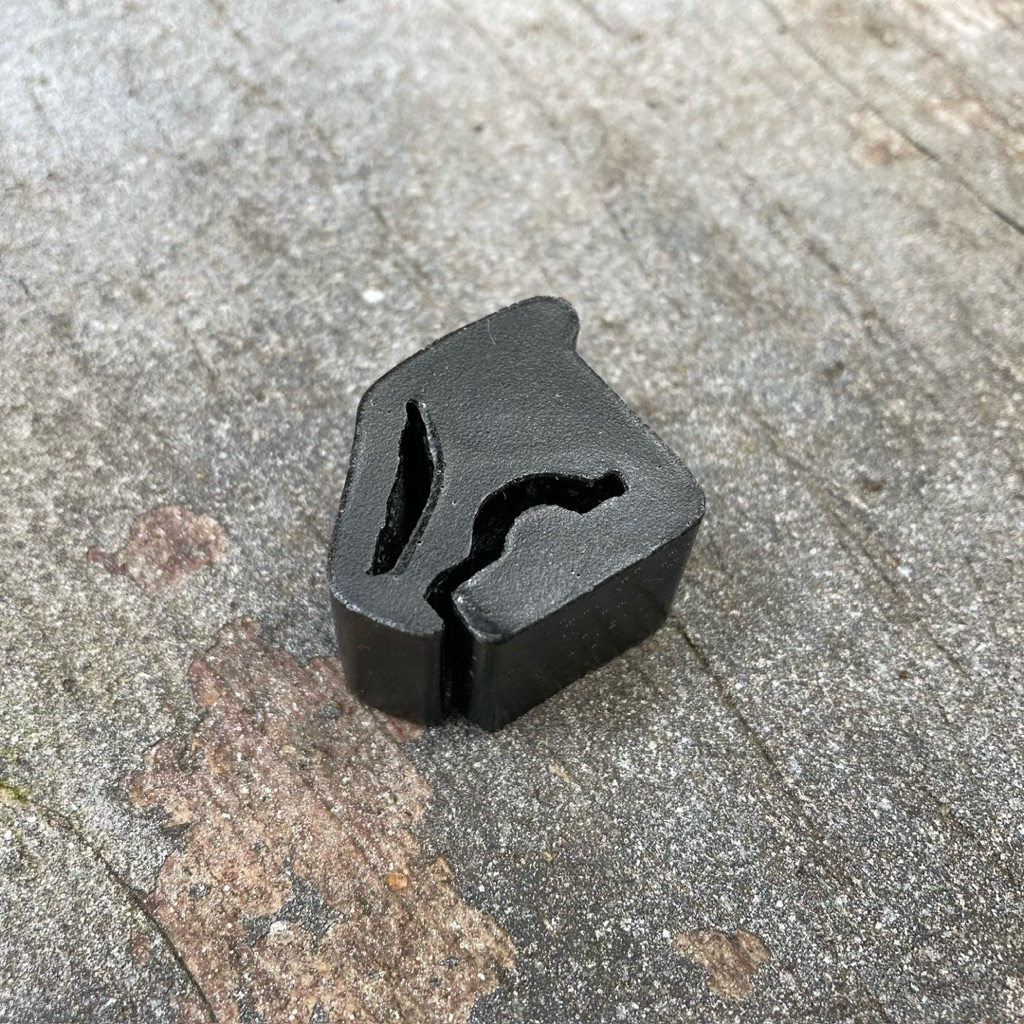 MESIN Bumper Fender To Hood Rubber Side Engine Hood Toyota Corolla ...