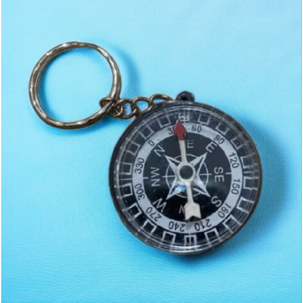 GANTUNGAN Cool Compass Keychain Functions Like Professional Compass ...