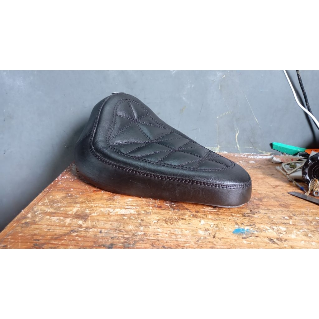 Custom Chopper Bobber single seat | Shopee Philippines