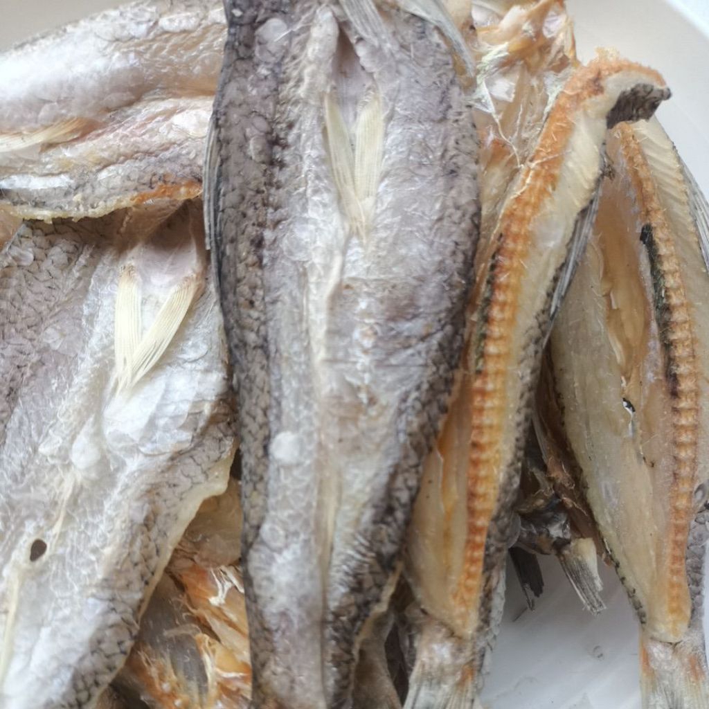 500 grams of Headless Dried Tete Fish - Seafood from Minang, West ...