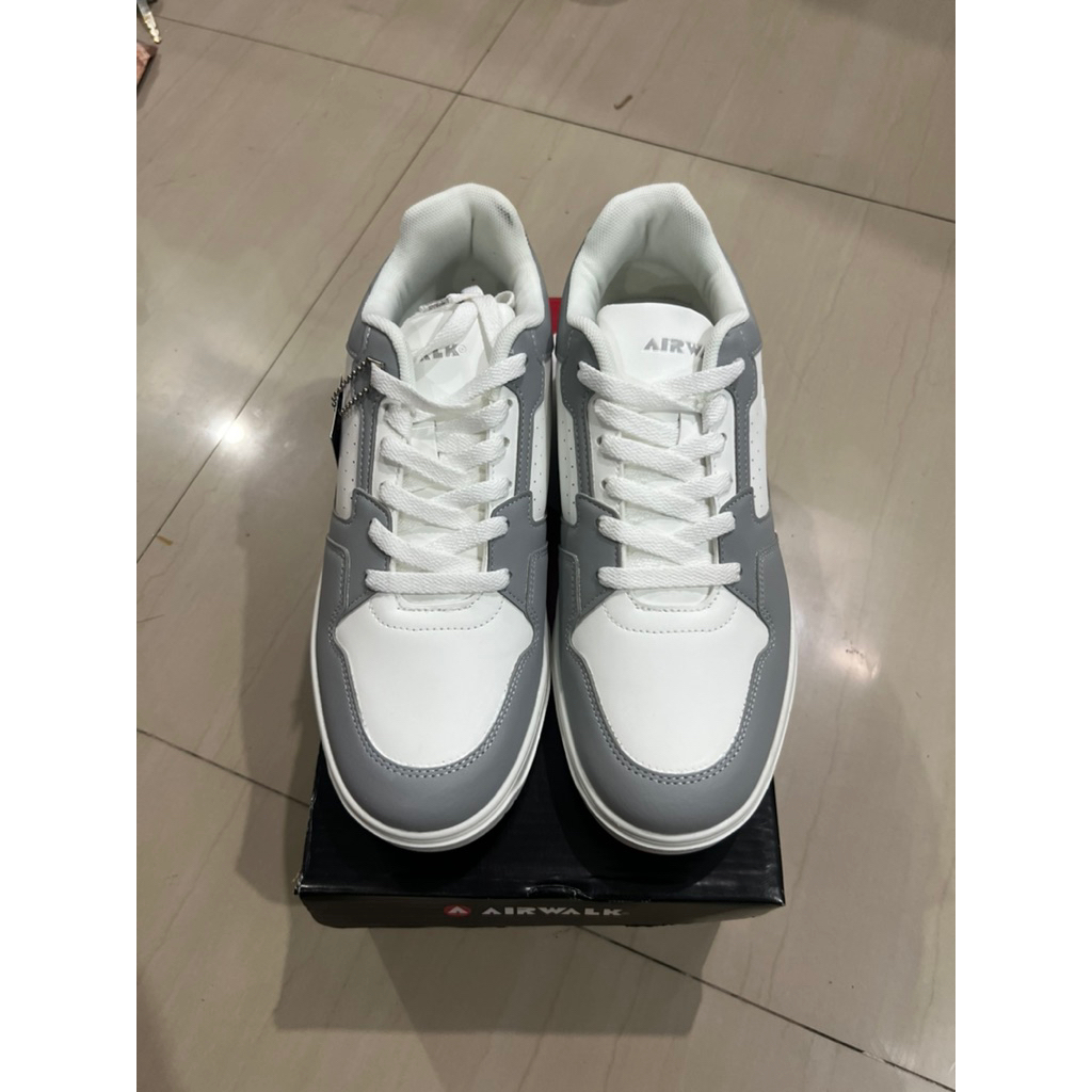 Airwalk Carlos White Grey 100% Original | Shopee Philippines