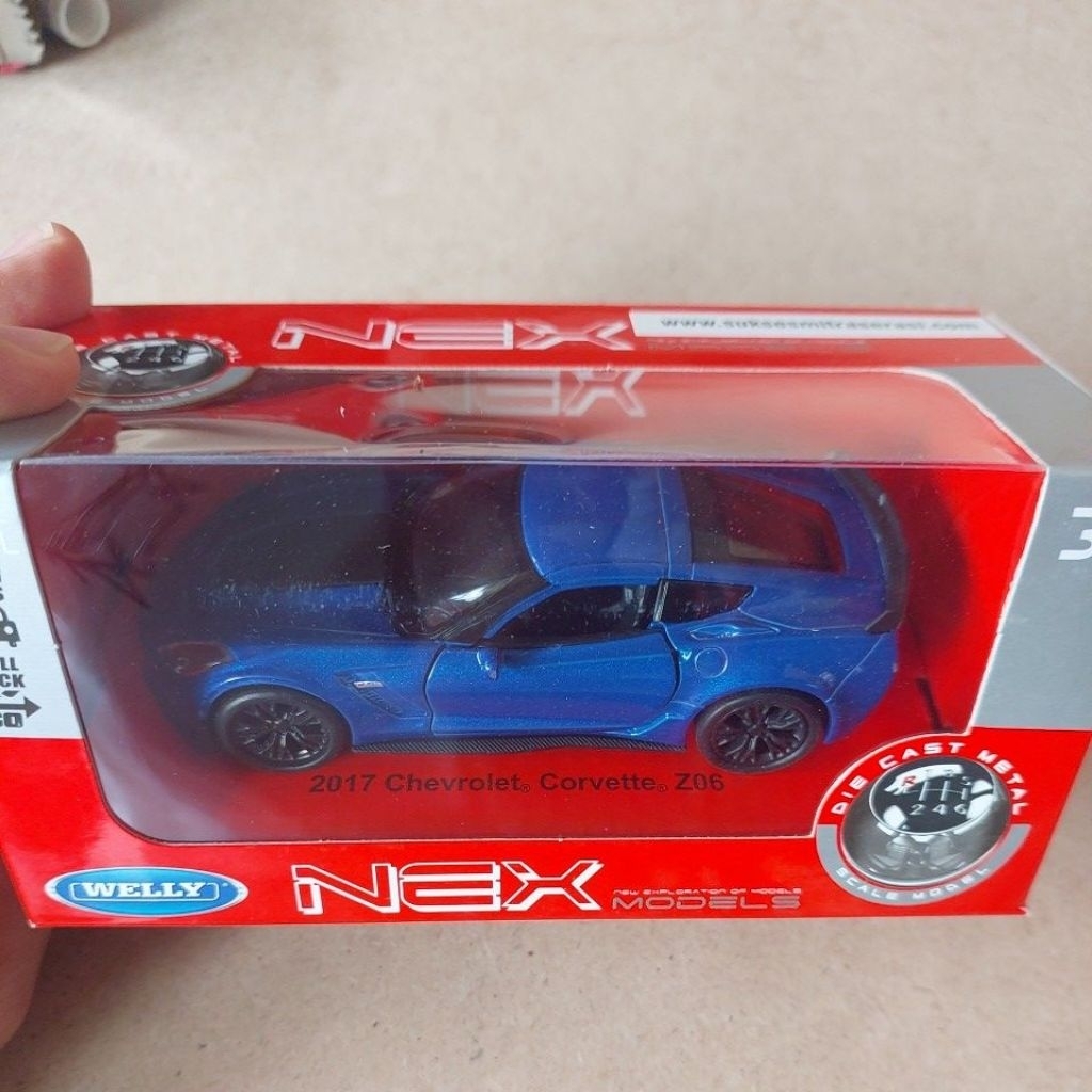 WELLY DIE CAST CHILDREN'S TOY 1:32 WELLY COLLECTION IRON CAR 2017 ...
