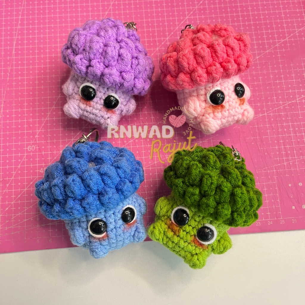 GANTUNGAN Rnwadjut.id | Broccoli Knitted Keychain | Amigurumi Keychain ...