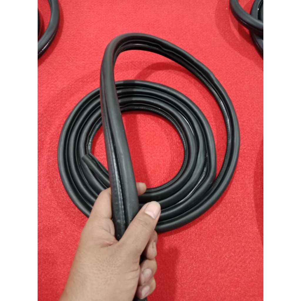 SUZUKI Trunk rubber, car trunk door balloon rubber splashSUZUKI ...