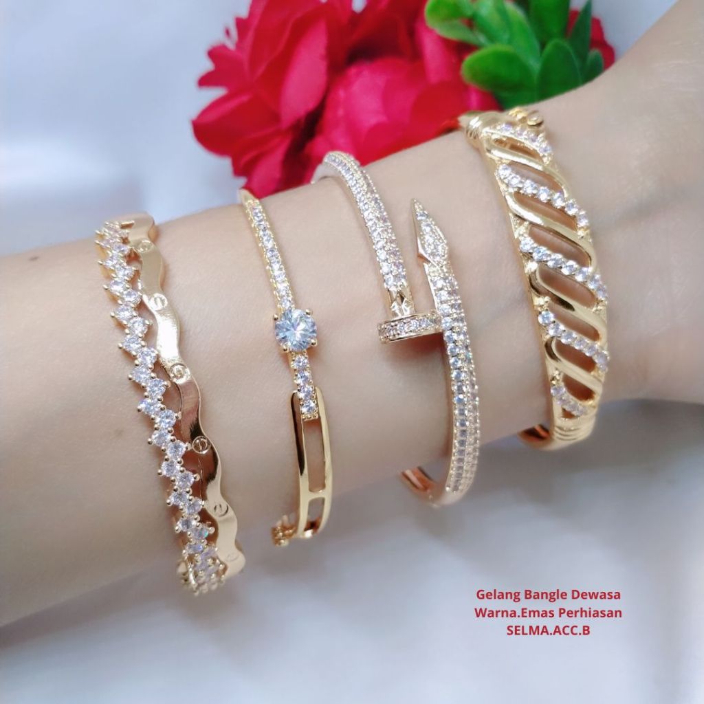 Xuping Titanium Women's Bangle Bracelet Jewelry Fashion Accessories ...