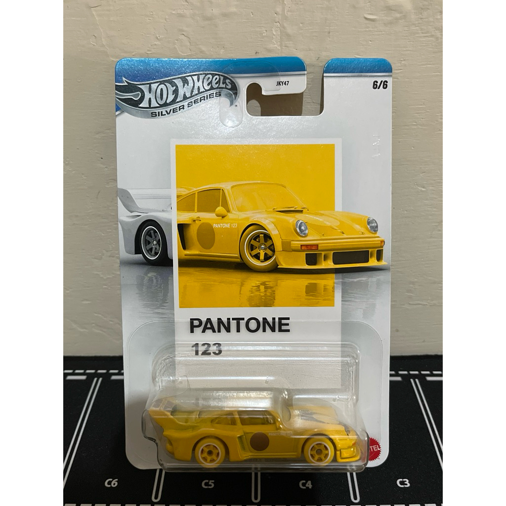 Hot Wheels Pantone 123 Porsche 934/5 (Chase) | Shopee Philippines