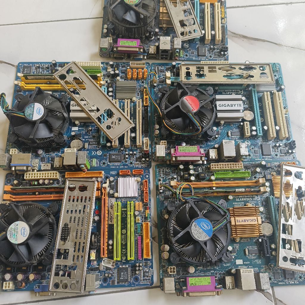 Gigabyte G31 DDR2 Fullset Mainboard Motherboard Ready to Use Core 2 Duo ...