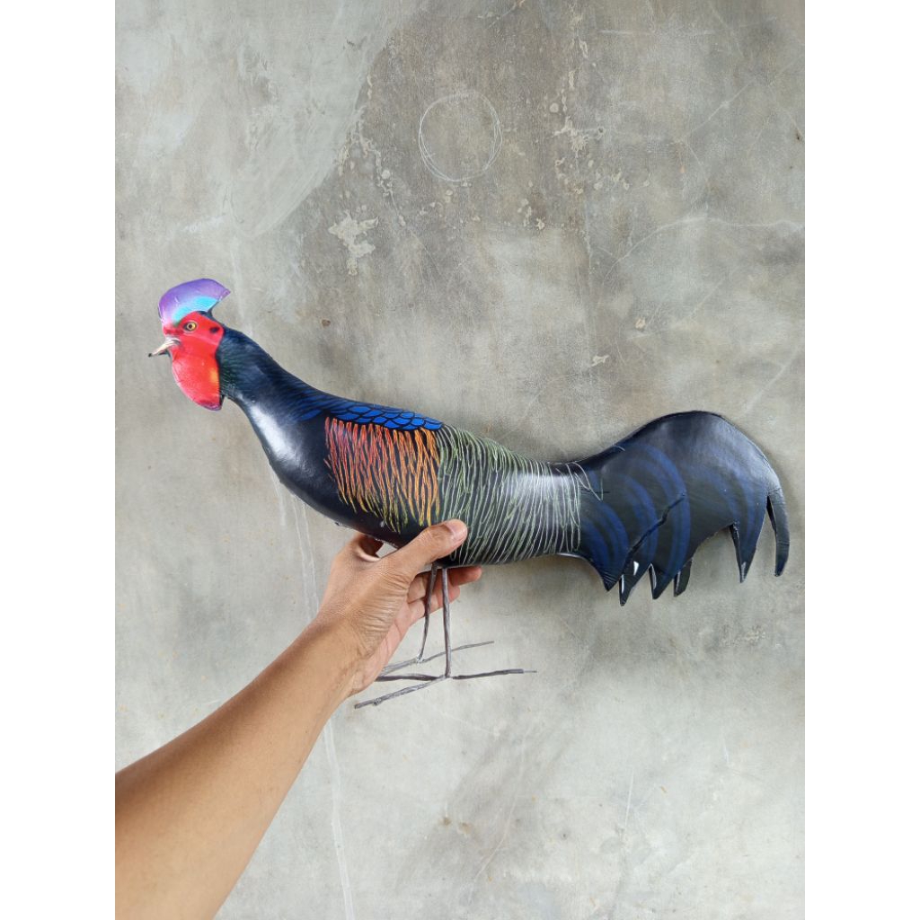HIJAU Male rooster statue cawehwer jontrot Javanese forest chicken ...