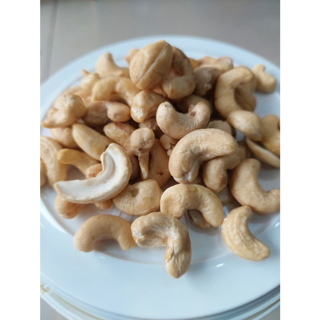 Premium Raw Whole Cashew Nuts with Packaging per 500g 1kg | Shopee ...