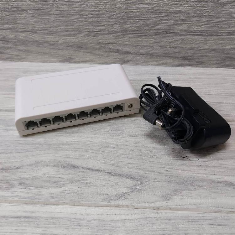 LAN CABLE 1 TO 8 PORT EXPANDER FAST ETHERNET SWITCH HUB DESKTOP ...