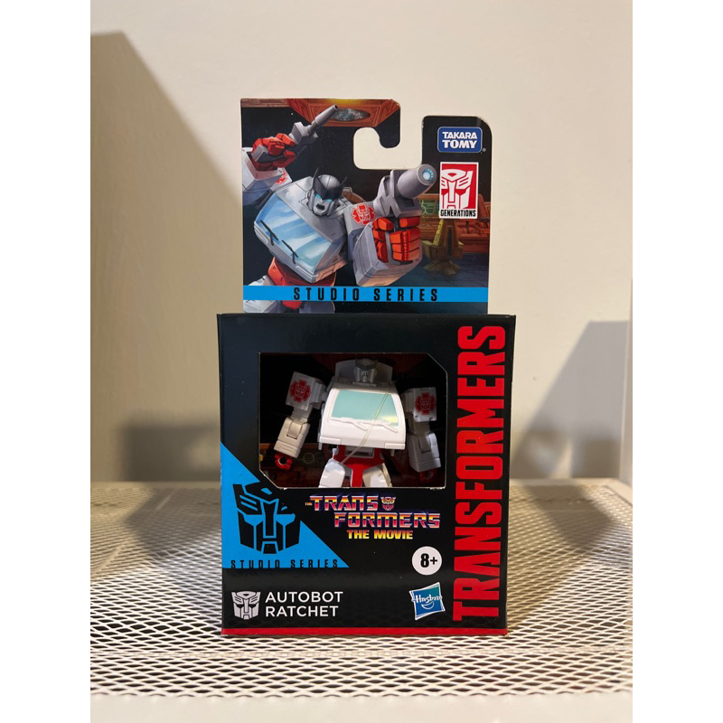 Transformers Studio Series Core Class Shockwave Exo-Suit Spike Witwicky ...