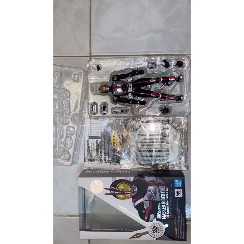 Bandai authentic Shfiguarts Kamen Rider Faiz 20 mAsked rider kick ...