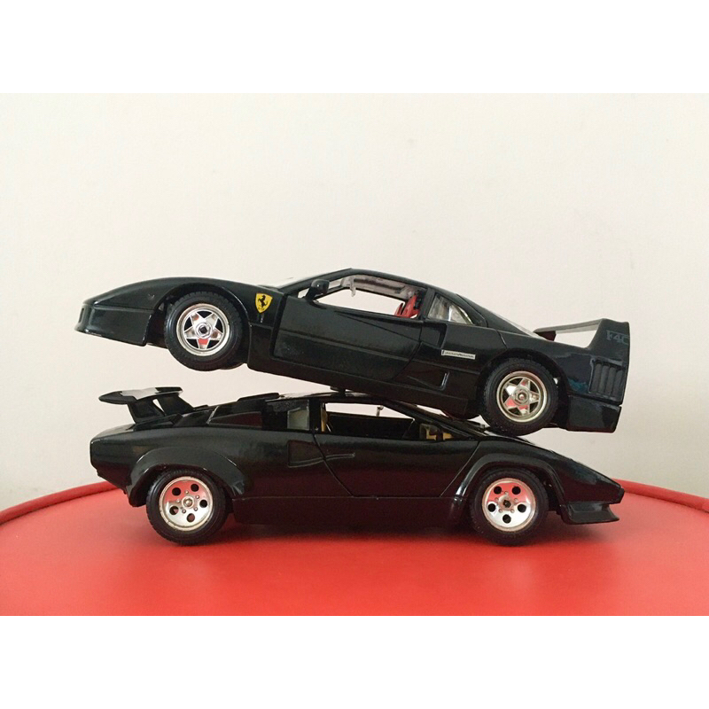 Vintage Ferrari F40 + Lamborghini Countach 1:24 f diecast | Shopee ...