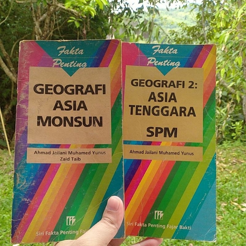 2 Old Books GEOGRAPHY OF ASIA SOUTH & ASIA MONSUN 1990 | Shopee Philippines