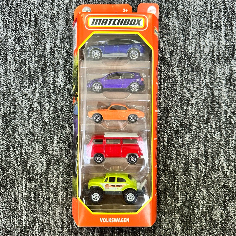 MATCHBOX Volkswagen 2024 5 Pack VW EV 4 VW Golf GTI VR6 Golf V GTI 1962 ...