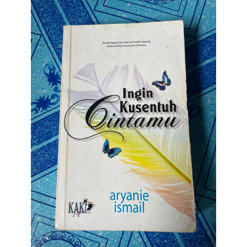 Novel I Want to Give Your Love - Aryanie Ismail / Novel Feet (USED ...