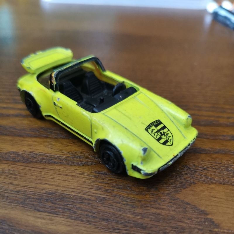 CORGI Porsche 911 SC Targa Vintage (Yellow) | Shopee Philippines