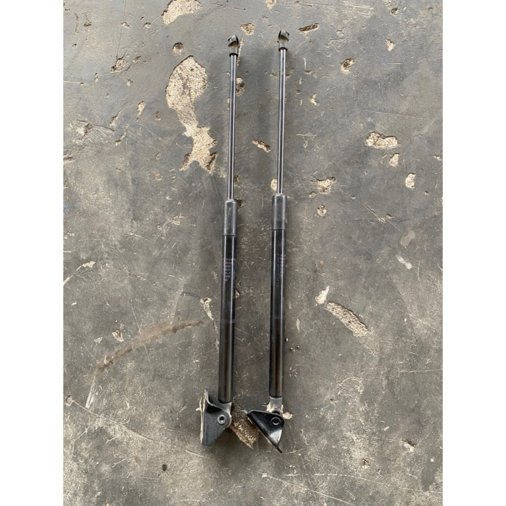 TOYOTA WISH ZGE20 REAR BONET ABSORBER BOOT HALFCUT JAPAN | Shopee ...