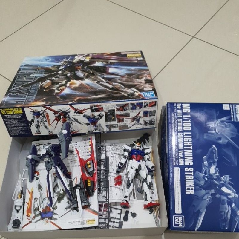 (Assembled) MG 1/100 Aile Strike Gundam + Lightning backpack | Shopee ...