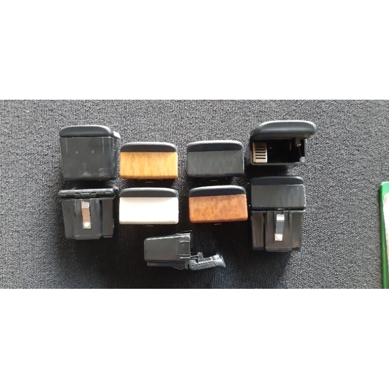 HONDA ODYSSEY RB1 / RB2 REAR DOOR COIN BOX / RB1 ACC BOX USED IN GOOD ...