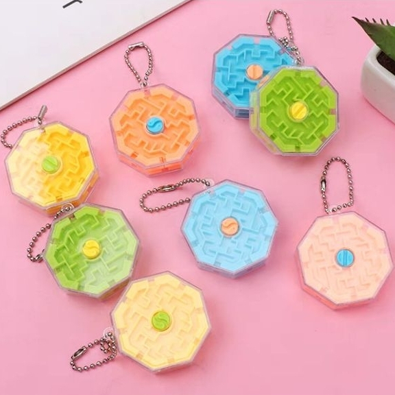 1pcs Maze Puzzle Toy 3D Creative Educational Keychain Maze Ball ...
