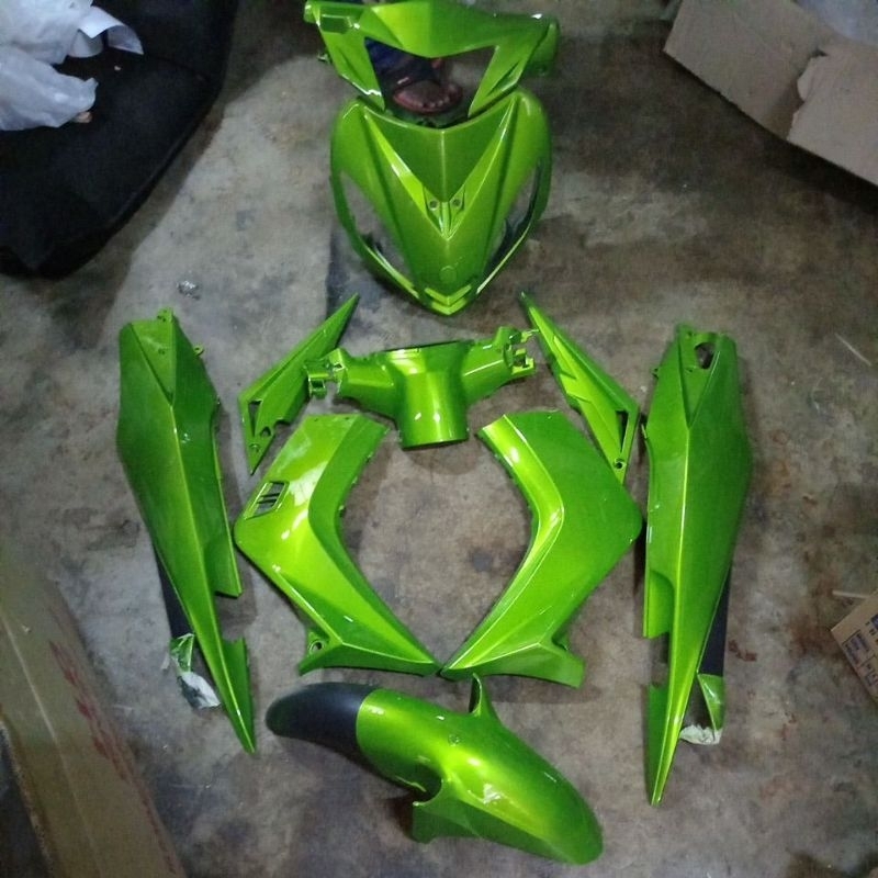 LC135 V1 BODY COVER SET GREEN | Shopee Philippines