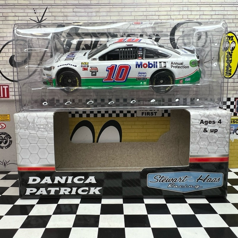 Action 10 Mobil 1 Danica Patrick 2017 Fusion Nascar Action Racing ...