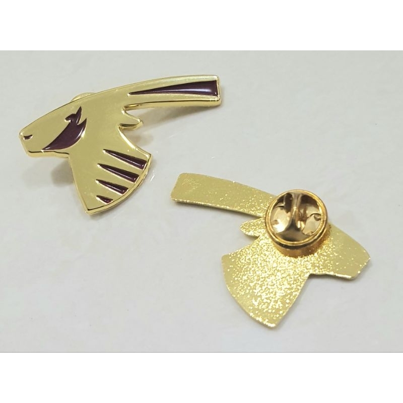 Lapel Pin Qatar Airways Oryx Golden Metal | Shopee Philippines
