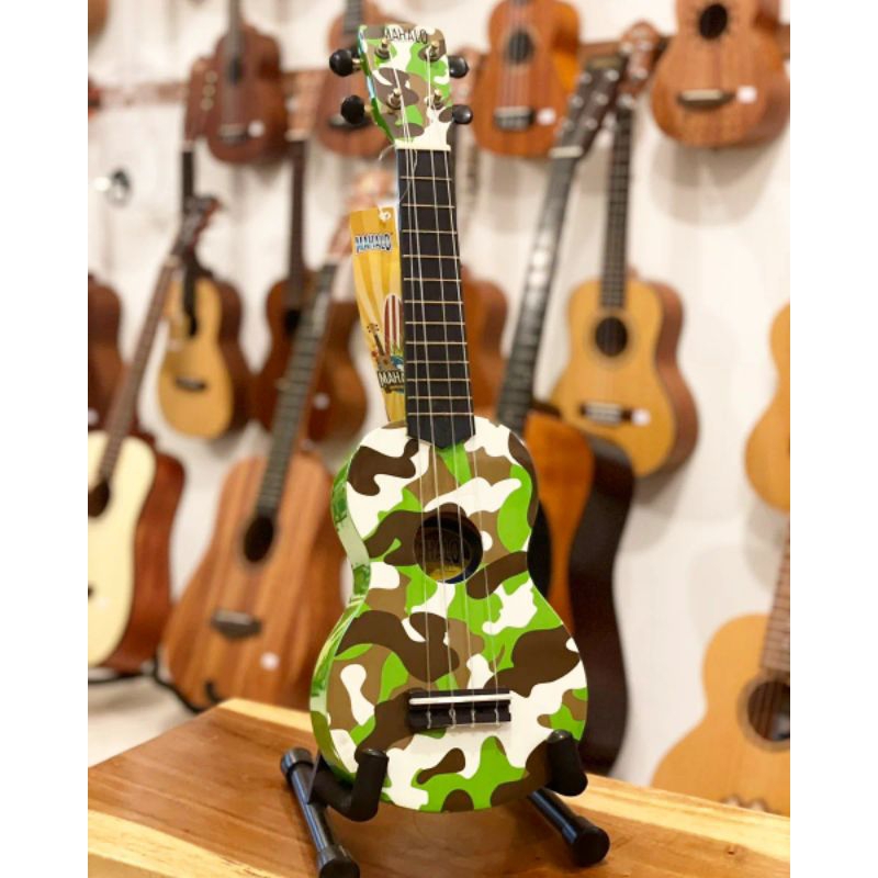 Mahalo Soprano Size Ukulele Camouflage Frog Design Free Bag Pick Chords ...