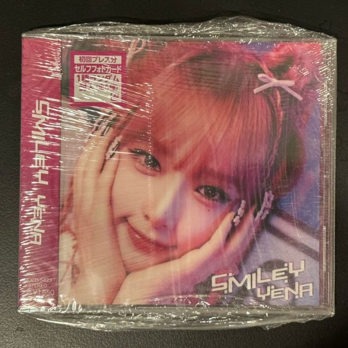 Choi YENA (최예나) - 1st Mini Japanese Album (Regular Ver.) | Shopee ...
