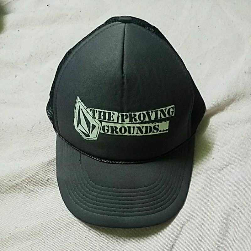 VINTAGE VOLCOM SNAP BACK TRUCK CAP BY OTTO | Shopee Philippines