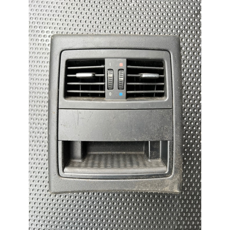 BMW E90 CONSOLE BOX AIRCOND VENT USED JAPAN | Shopee Philippines