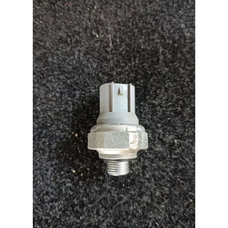 Air cond pressure switch used for perodua Myvi kembara Alza viva Bezza ...