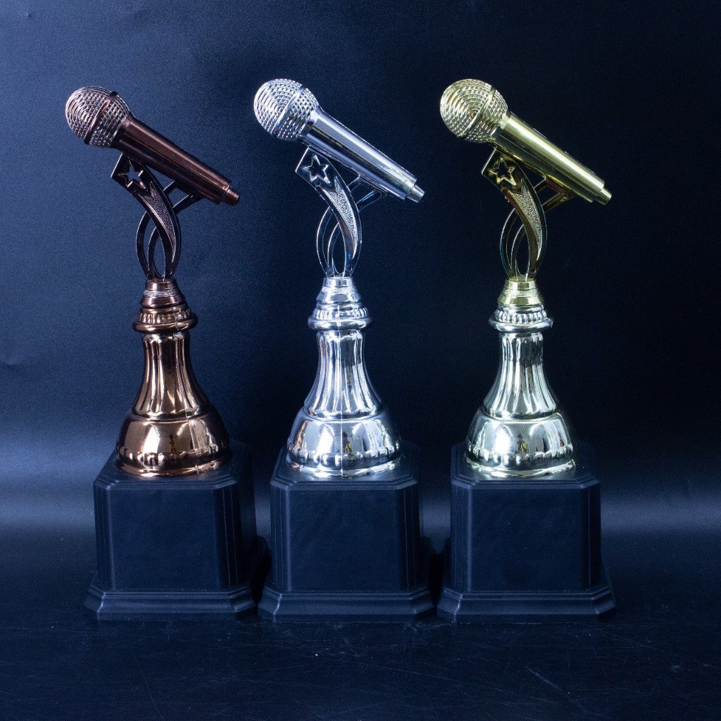 PIALA MIKROFON / MICROPHONE TROPHY ( TAPAK BERAT & PRINT ATAS PLATE ...
