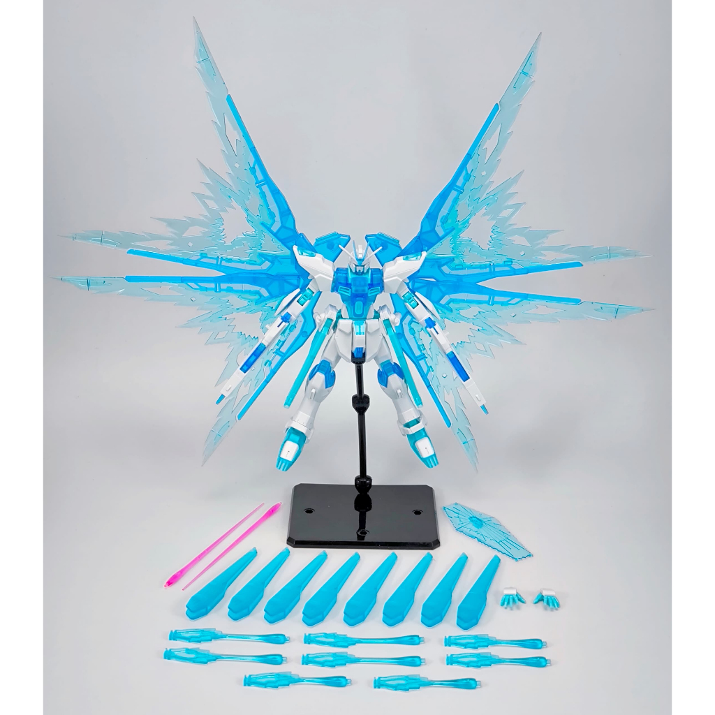 HG 1/144 Strike Freedom Glacier Blue Model Kit for Boys (Non-Bandai ...