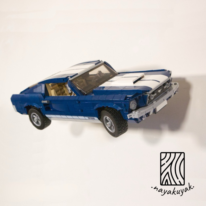 Wall Mount for Lego Creator Expert Ford Mustang (10265) - Offset ...