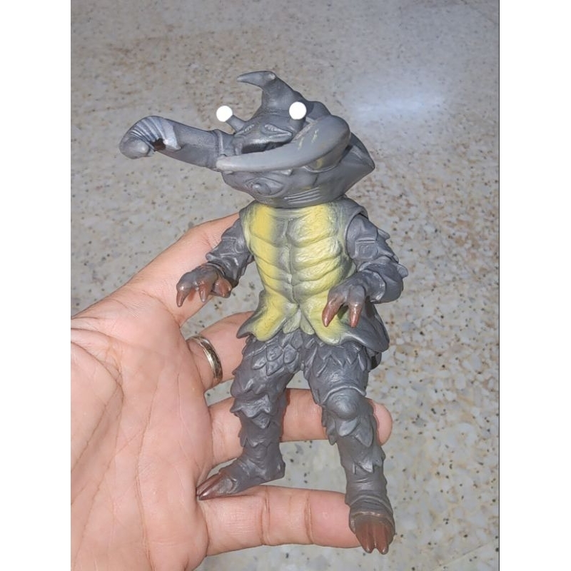 (Live scan) Bandai Ultraman Ultra Monster Kaiju Antlar sofubi 5.5 spark ...