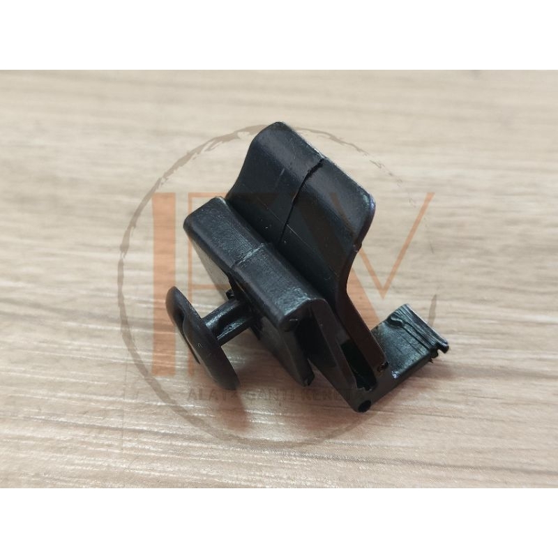 FRONT BUMPER SIDE CLIP TOYOTA VIOS WISH ESTIMA VELLFIRE | Shopee ...