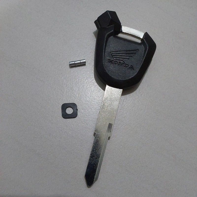 Honda RS150 RSX Motorbike Key Blank (3pcs magnet and magnet cover ...