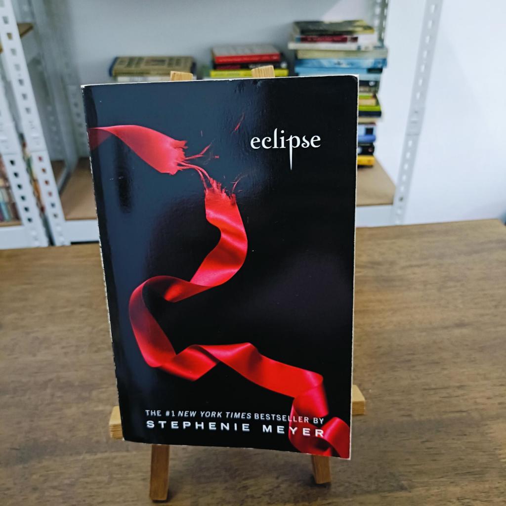 The Twilight Saga 3 Eclipse Stephenie Meyer | Shopee Philippines
