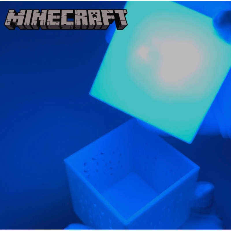 Minecraft movie Cube Minecraft Blue Box Glowing Minecraft cube 3D ...