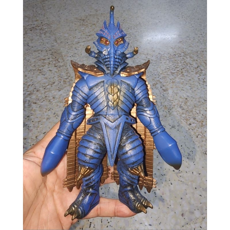Bandai Ultraman Ultra Monster Kaiju EX Alien Temperor 6 inches ...