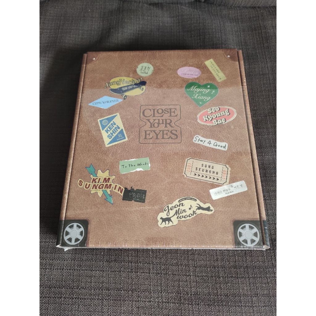 Close Your Eyes CYE The 1st Mini Album Externalt Photobook Ver Sealed ...