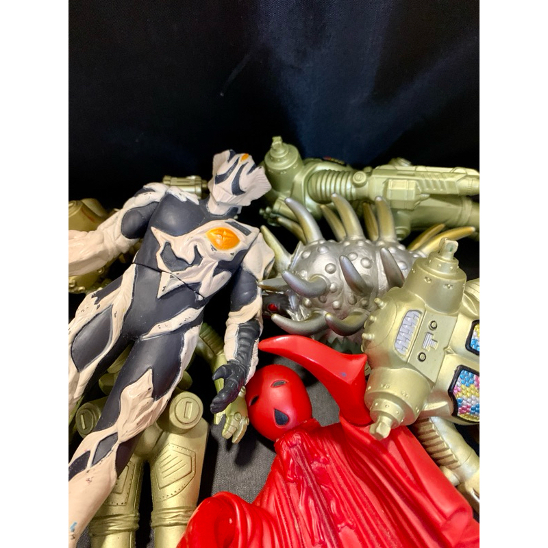 Bandai 4-6.5 inch Ultraman Kaiju Alien Ultra Monster Series Sofubi Figure Raksasa | Shopee ...