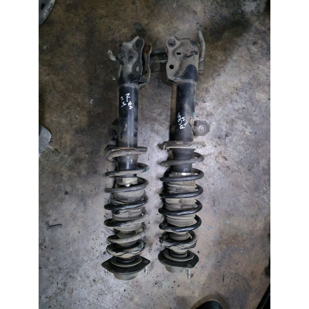 PERODUA ALZA FRONT ABSORBAR COMPLATE SPRING MOUTING JAPAN | Shopee ...