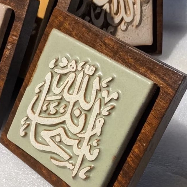 Keceramics Arabic Calligraphy / Khat Zikir Handmade Ceramic Tile Wooden ...